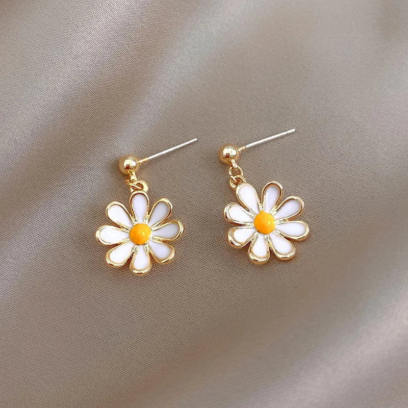 Gold-plated Daisy Flower Drop Earrings For Women on Luulla
