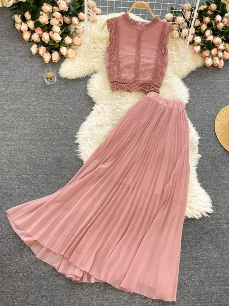 Elegant Two-piece Pleated Skirt And Top Set on Luulla