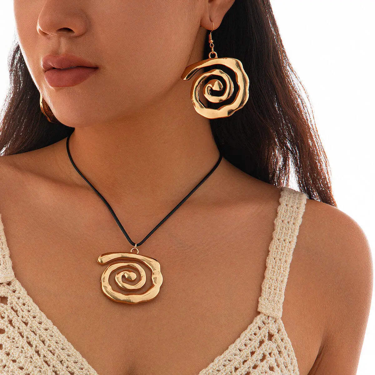Bold Spiral Gold Earrings And Necklace Set on Luulla